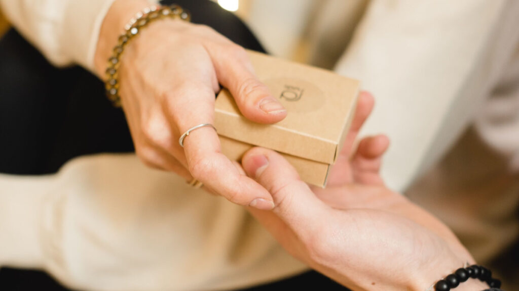Returning Gifts After Break Up: Do's & Don'ts - Dating Ya!